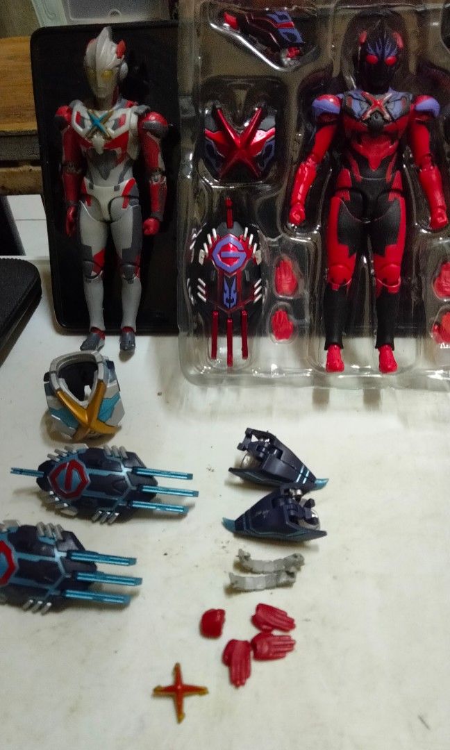 Ultraman X and X darkness (bootleg) (K.O), Hobbies & Toys, Toys & Games ...
