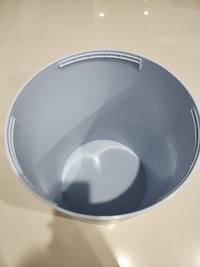 Umee diaper pail, Babies & Kids, Bathing & Changing, Other Baby Bathing ...