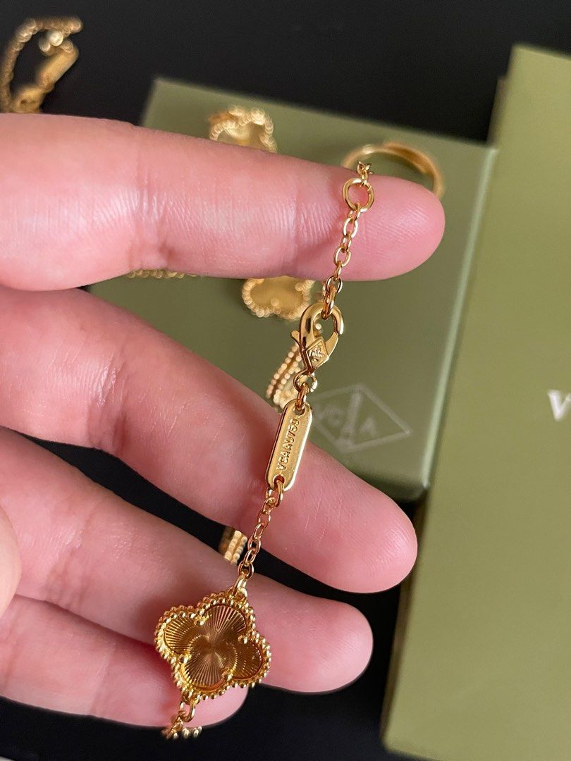 Van Cleef & Arpels (VCA) Four Leaf Clover Set (GOLD), Women's Fashion ...