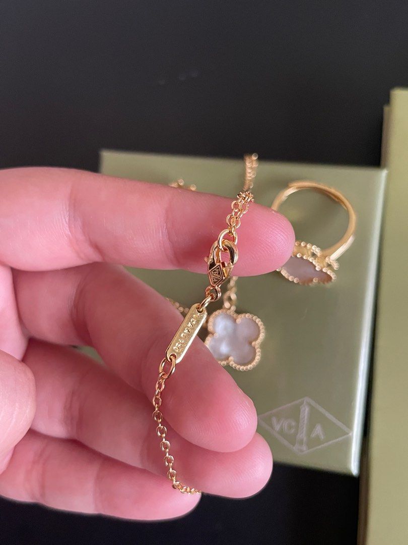 Van Cleef & Arpels (VCA) Four Leaf Clover Set (WHITE), Women's Fashion ...