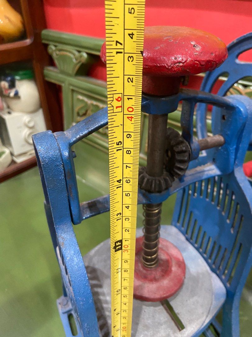 Vintage ice shaving manual machine, Hobbies & Toys, Memorabilia ...