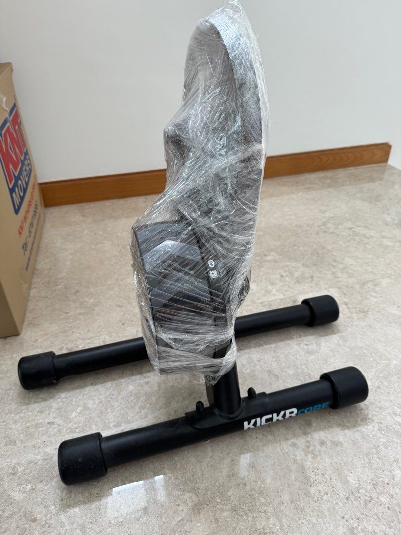 Wahoo Kickr Core, table and wheel block trainer, Sports Equipment ...