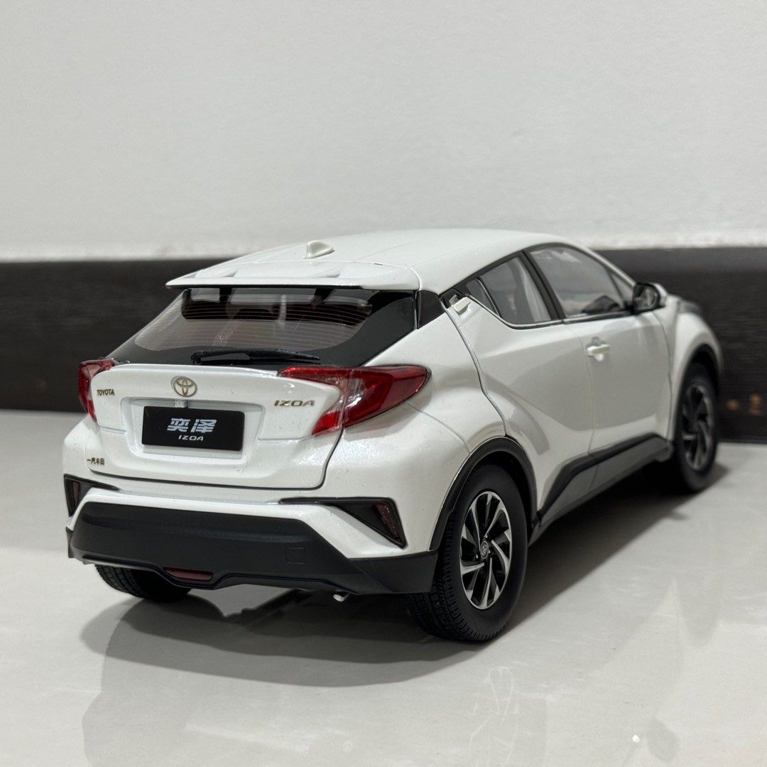 1:18 Toyota C-HR / Izoa (White), Hobbies & Toys, Toys & Games on Carousell