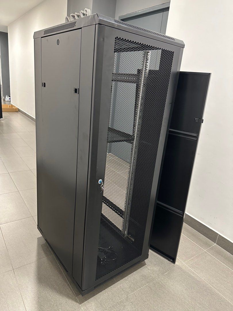 32U 60*80 cm server rack, Computers & Tech, Parts & Accessories, Other ...