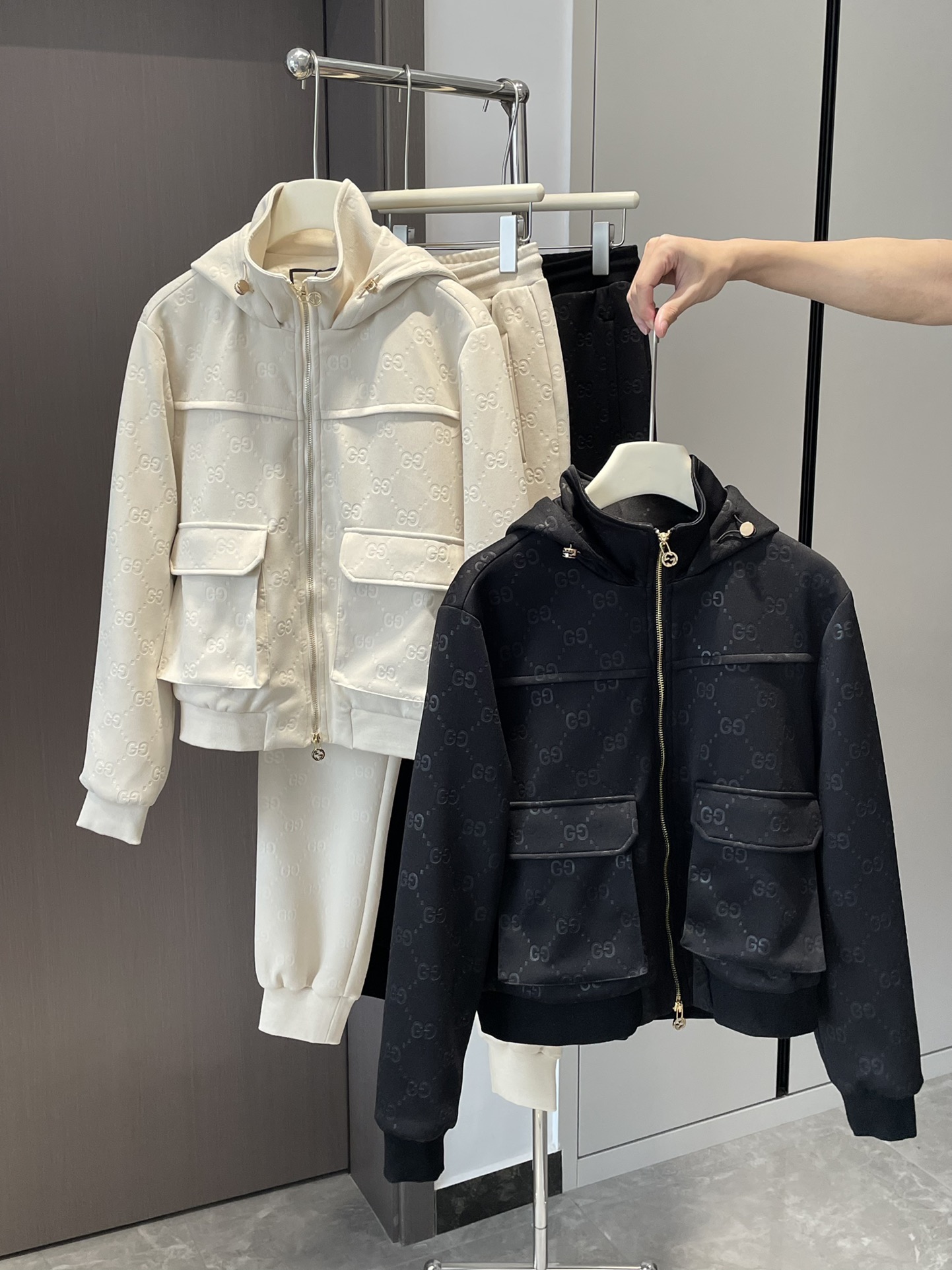 Authentic gucci Sports Suit, Women's Fashion, Dresses & Sets, Sets or ...