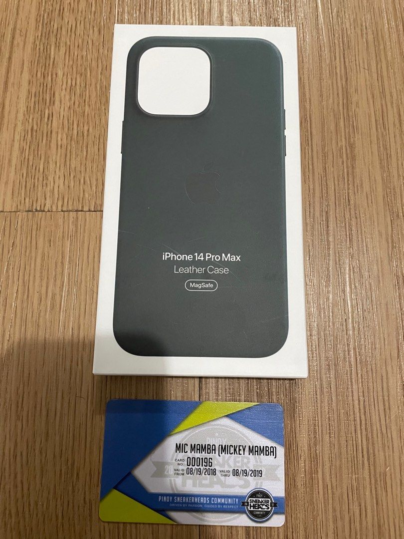 Brand new & below SRP Apple Official Leather Case with MagSafe for ...