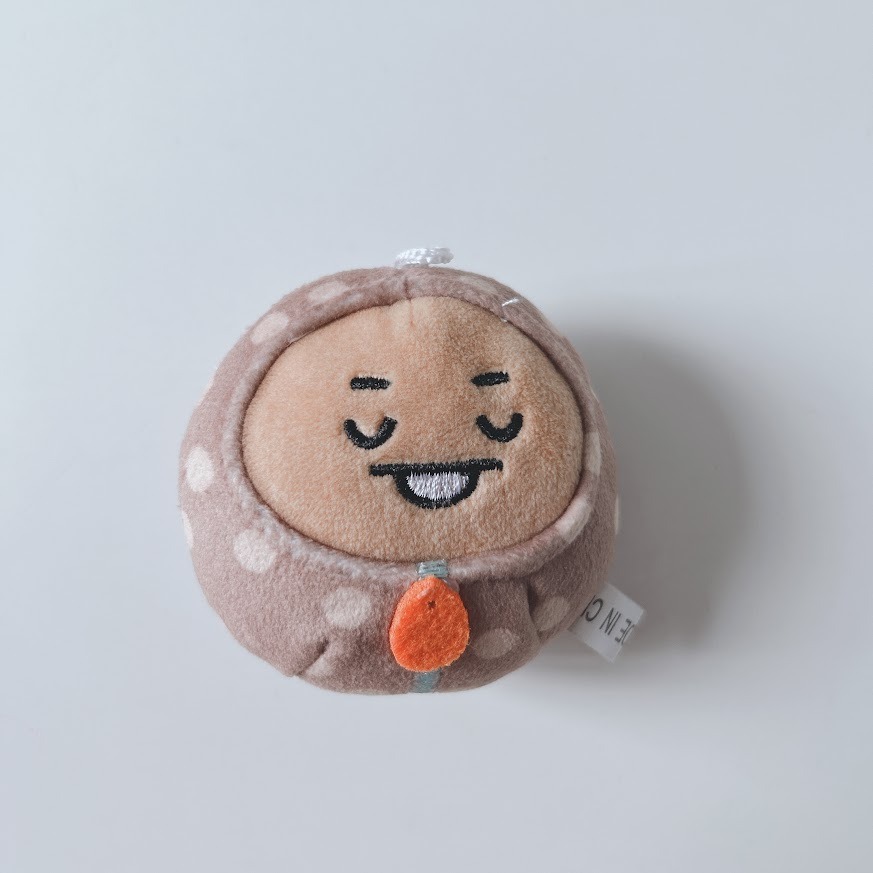 bt21 shooky sleeping mascot charm - yoongi suga, Hobbies & Toys ...