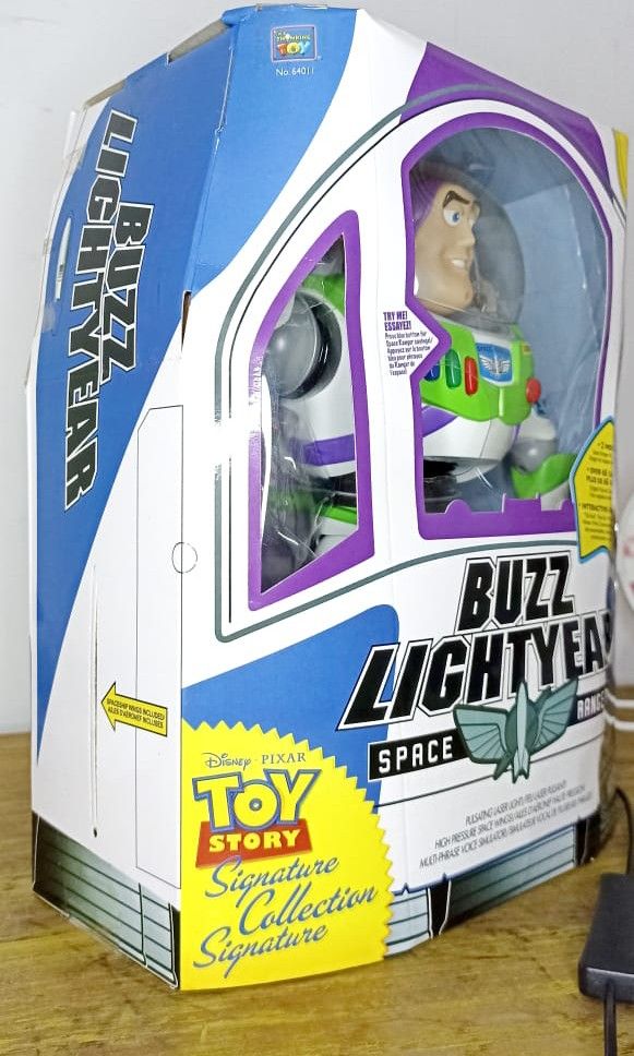 Buzz Lightyear (toys story) signature collection (Replica) *thinking ...
