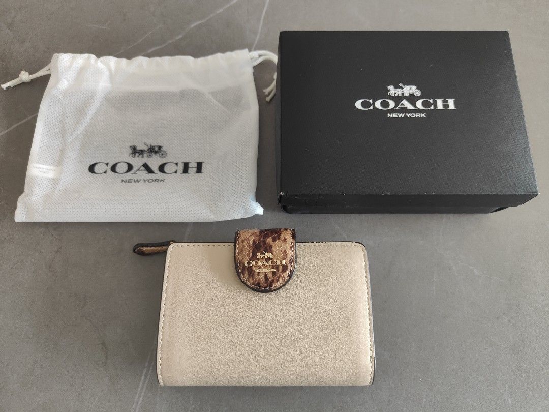 Coach Wallet with dust bag and box, Luxury, Bags & Wallets on Carousell