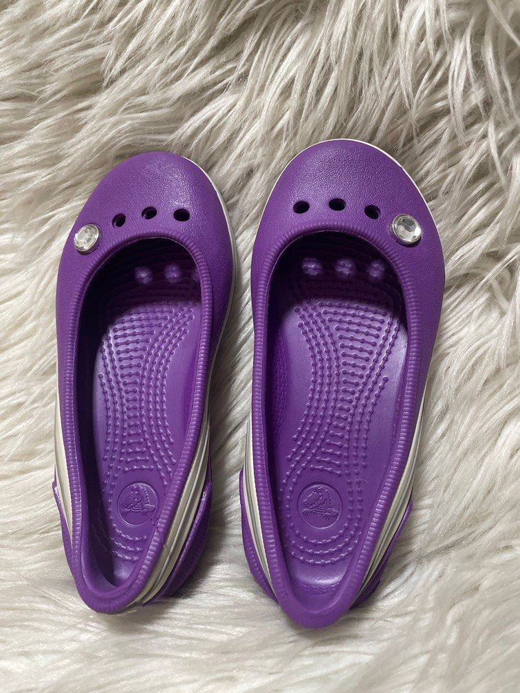 Crocs violet c9, Babies & Kids, Babies & Kids Fashion on Carousell