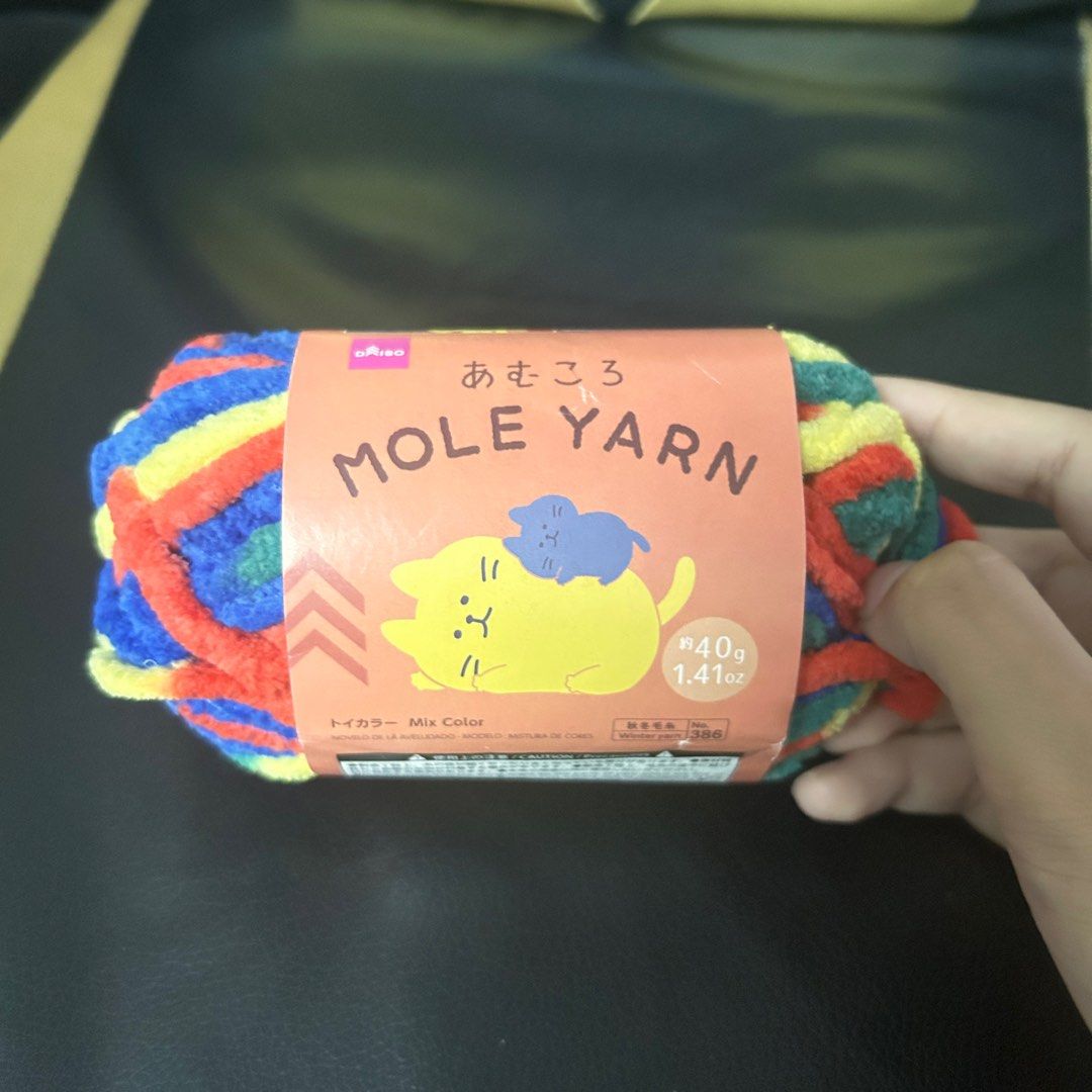 Daiso Mole/Winter Yarn in Mix Color, Hobbies & Toys, Stationery & Craft ...