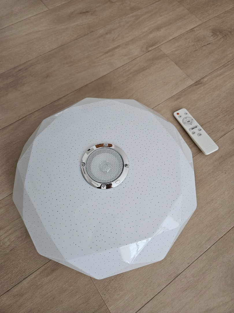 ECODO led celing light with speaker, Furniture & Home Living, Lighting ...