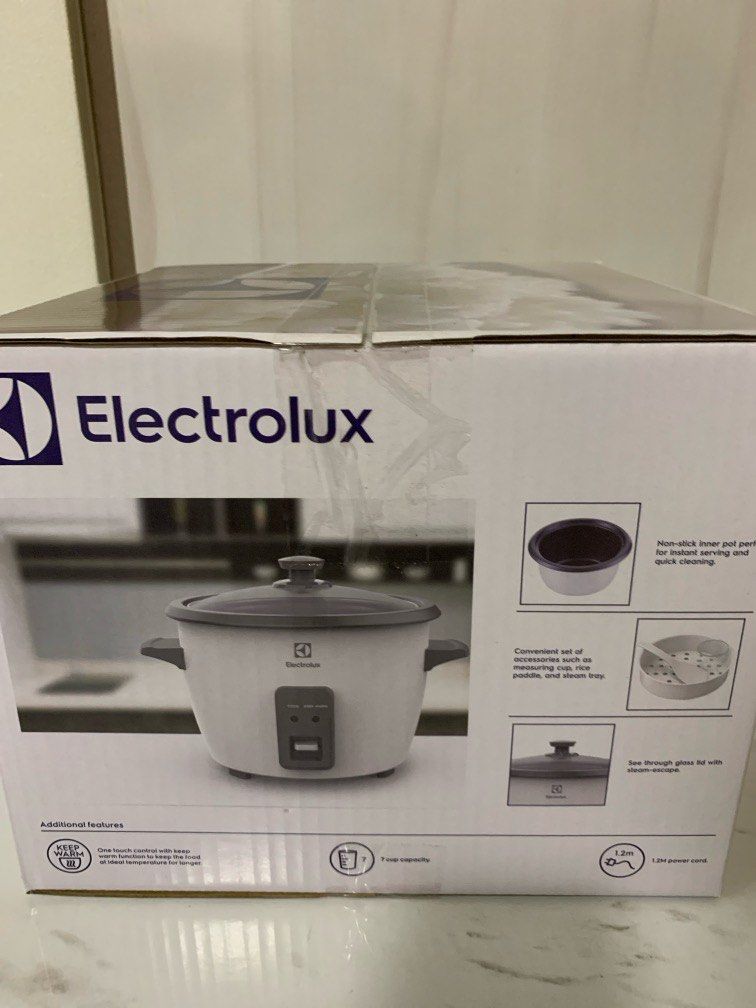 Electrolux Rice Cooker, TV & Home Appliances, Kitchen Appliances, Cookers on Carousell