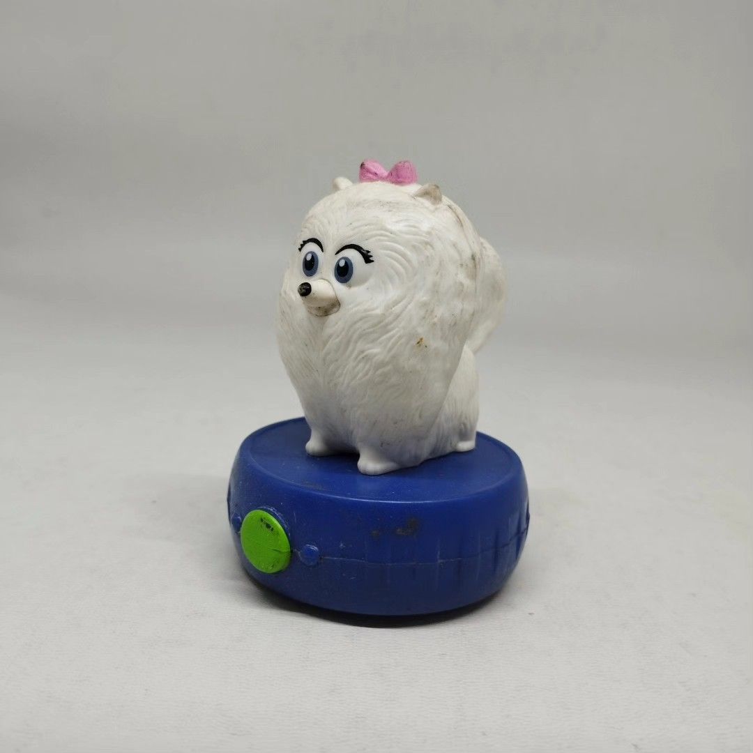 Figure Gidget Secret life of pets, Toys & Collectibles, Mainan di Carousell