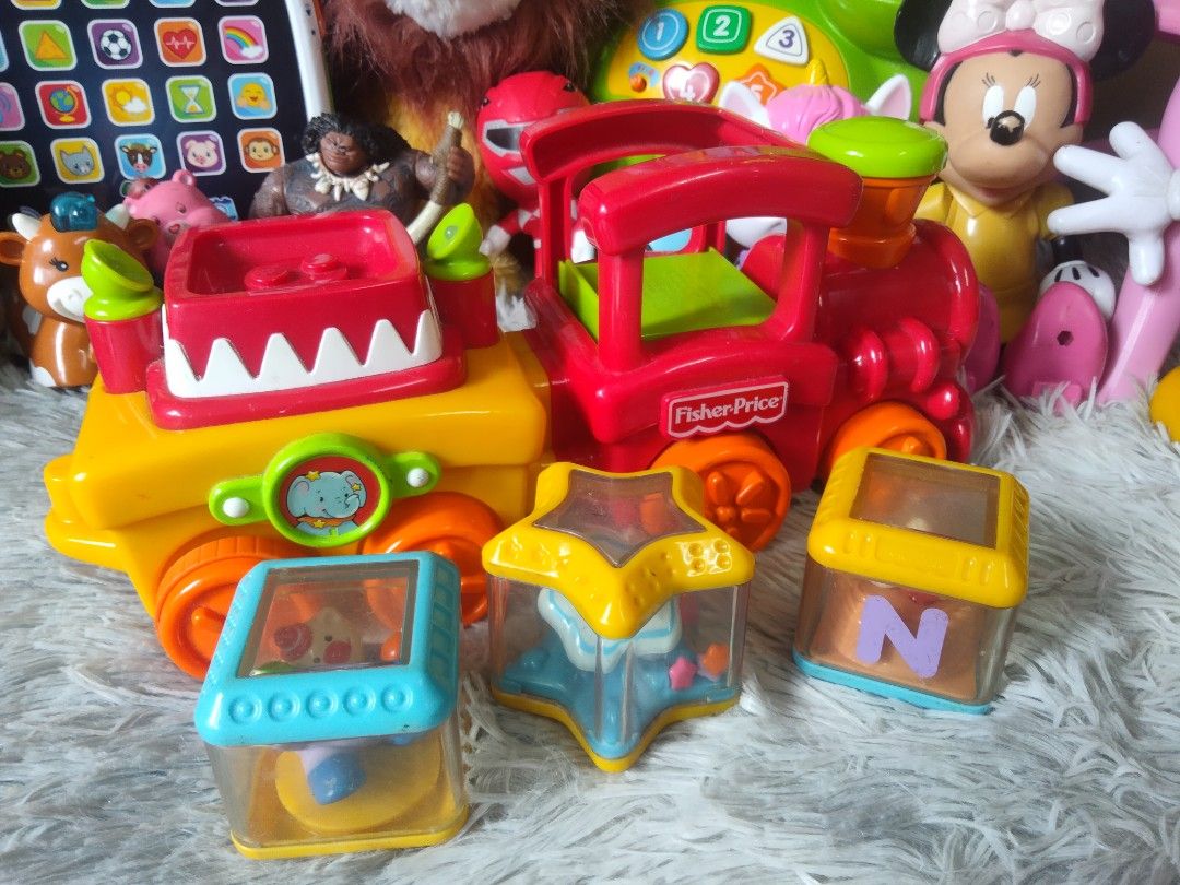 fisher price peek a blocks train, Hobbies & Toys, Toys & Games on Carousell