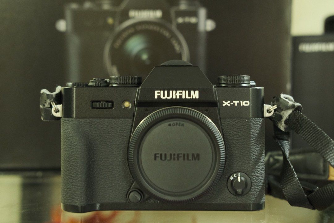 Fuji xt10, Photography, Cameras on Carousell