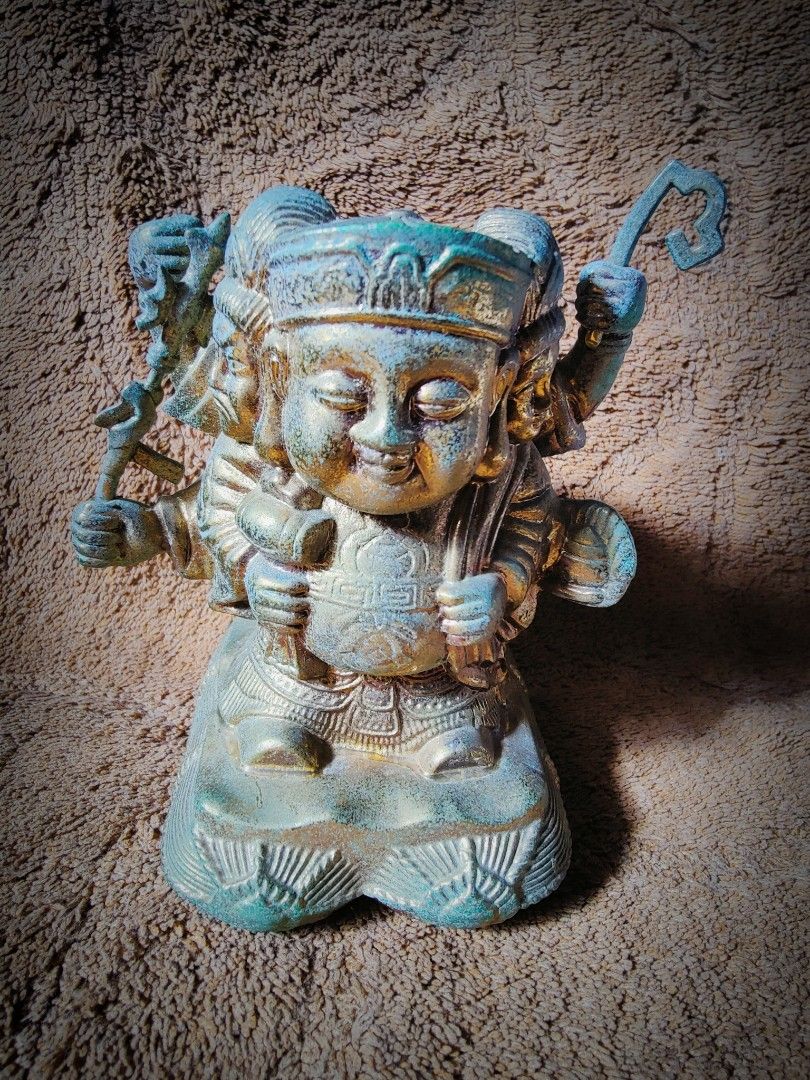 Vintage 3-Headed God of Wealth Brass Statue, Hobbies & Toys ...