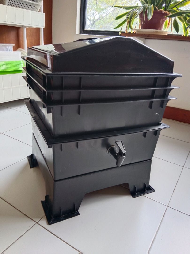 Home compost maker, Free Items on Carousell