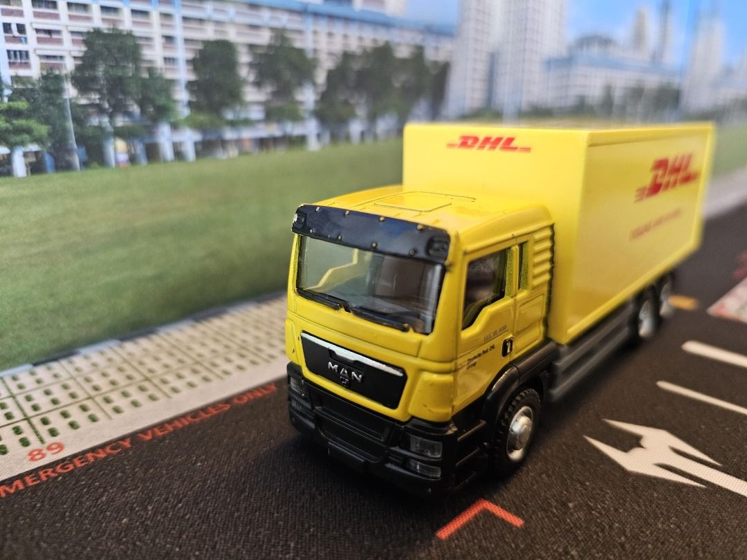 Huadawei (马 珂 垯 ) MAN DHL Logistic Heavy Vehicle Toy Truck 1/64 or 1:64 ...
