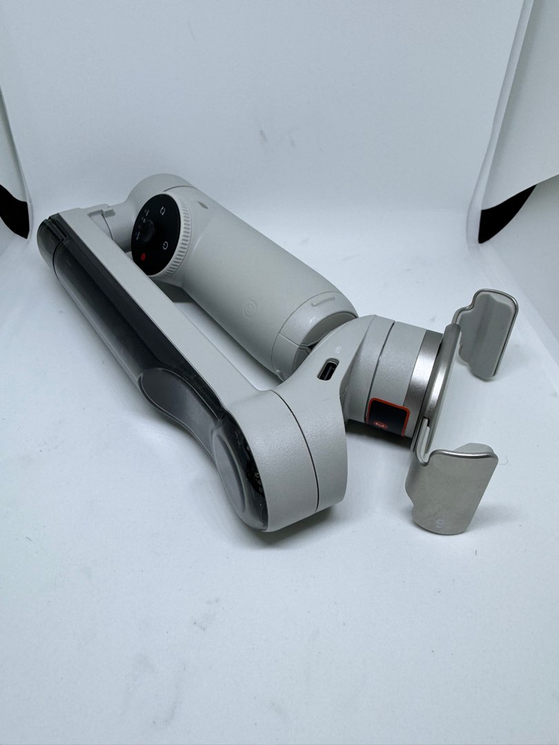 Insta360 Flow Gimbal and 360 spotlight, Photography, Photography ...