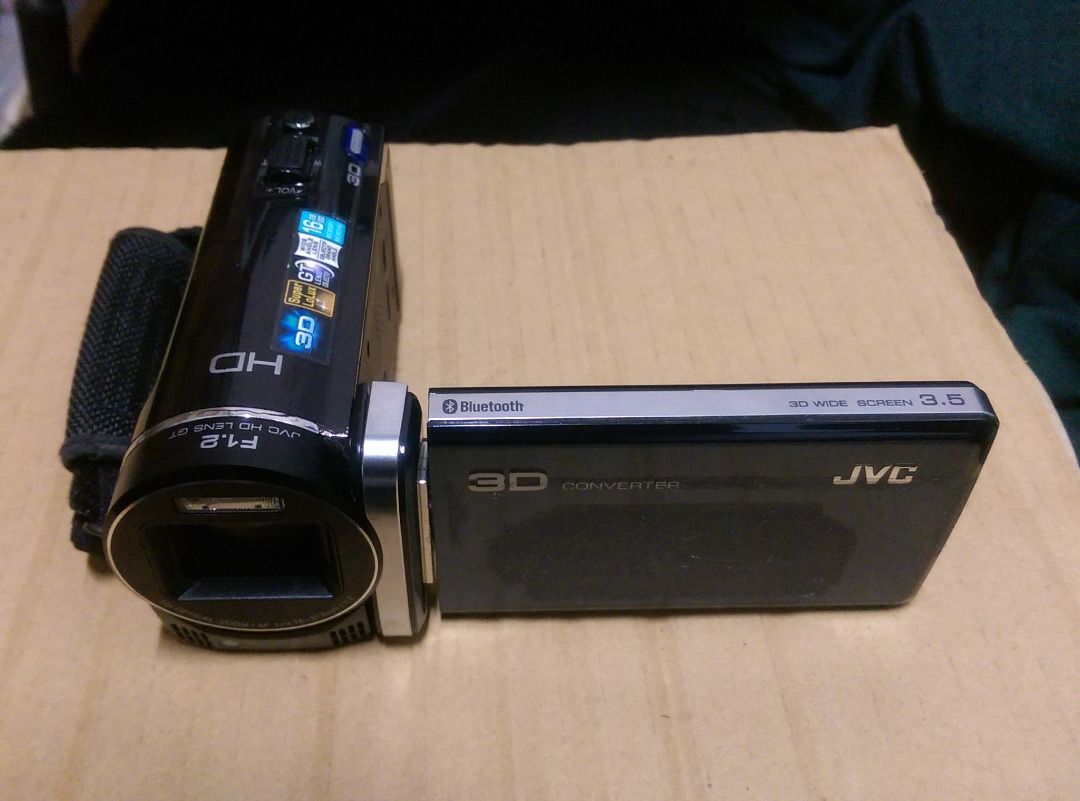 JVC GZ-HM960 數位 DV 攝影機 F1.2光圈 1920x1080 1/2.3英吋1062萬畫素, 相機攝影, 攝影機在旋轉拍賣