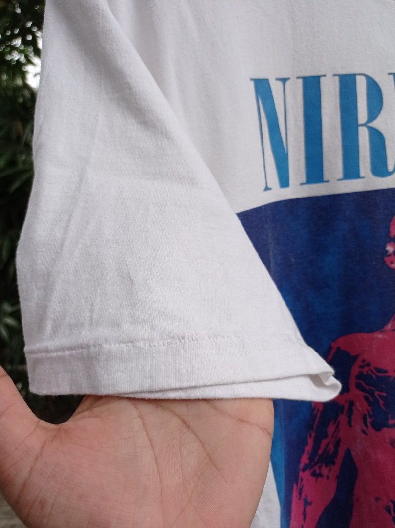Kaos Band Vintage Nirvana Sliver, Fesyen Pria, Pakaian , Atasan di ... Kaos Band Vintage Nirvana Sliver, Fesyen Pria, Pakaian , Atasan di ...