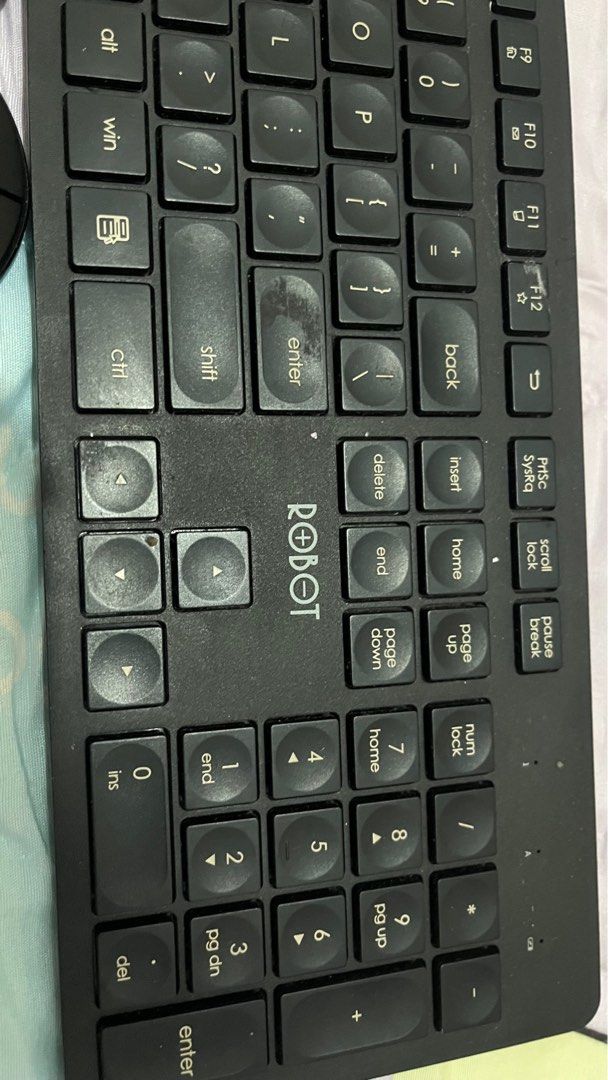 Keyboard dan 2 Mouse merek Robot, Elektronik, Komputer, Laptop di Carousell