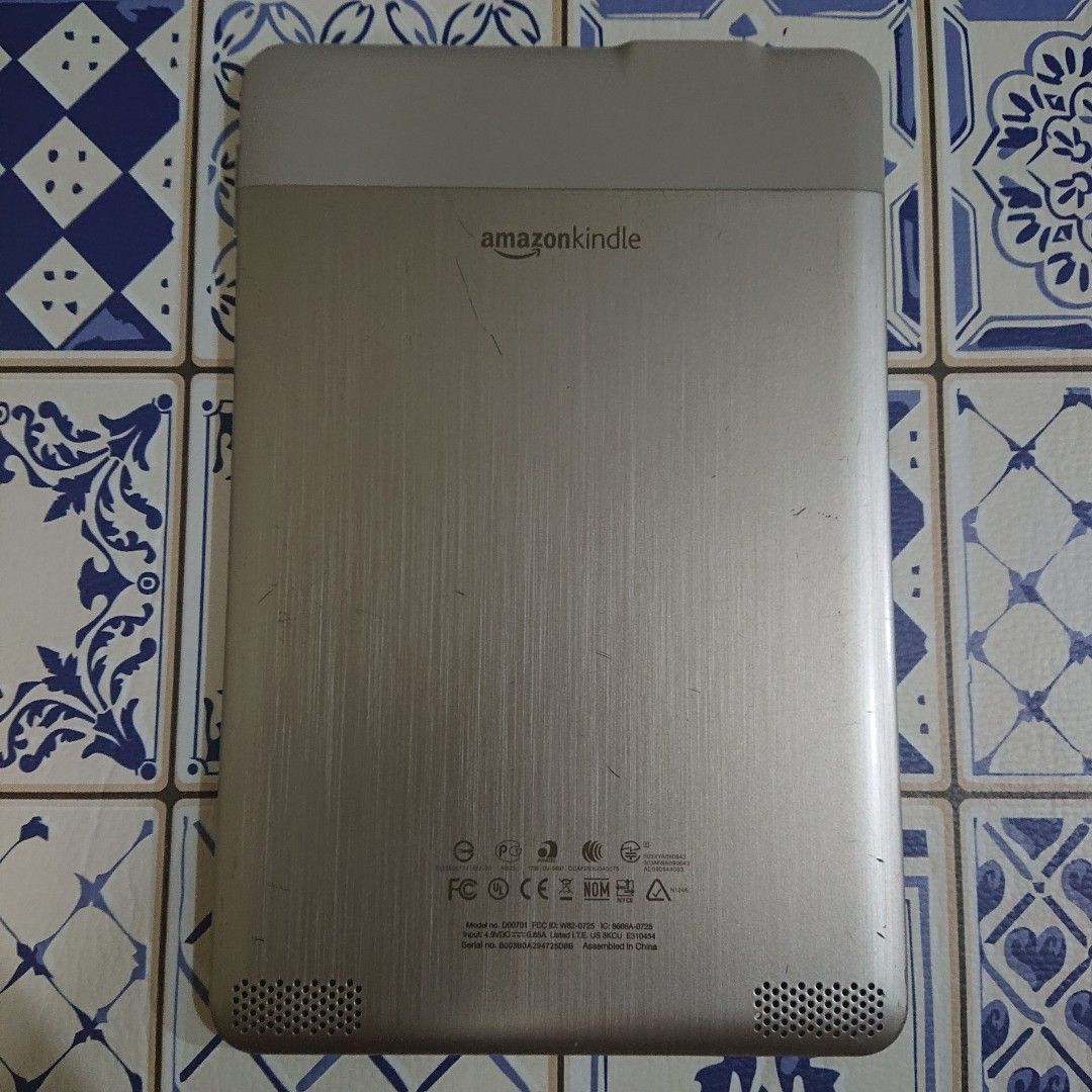 Kindle (2nd gen), Mobile Phones & Gadgets, E-Readers on Carousell
