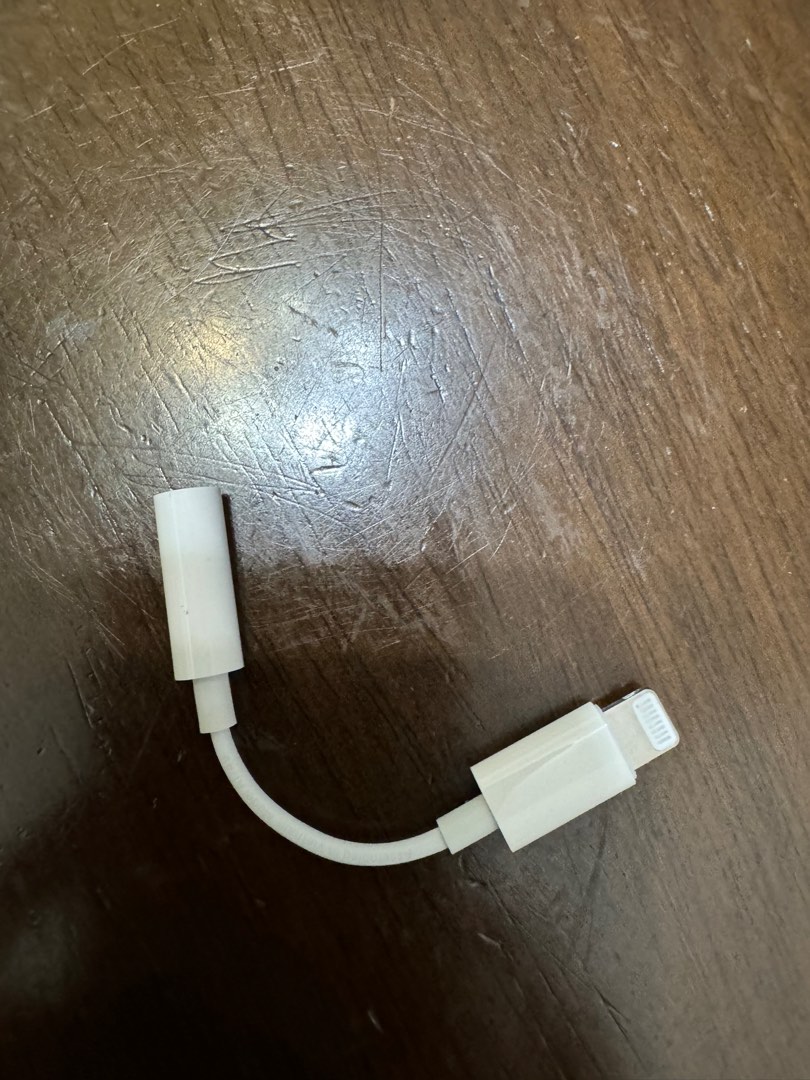 Lighting to 3.5mm headphone jack adapter, Mobile Phones & Gadgets ...