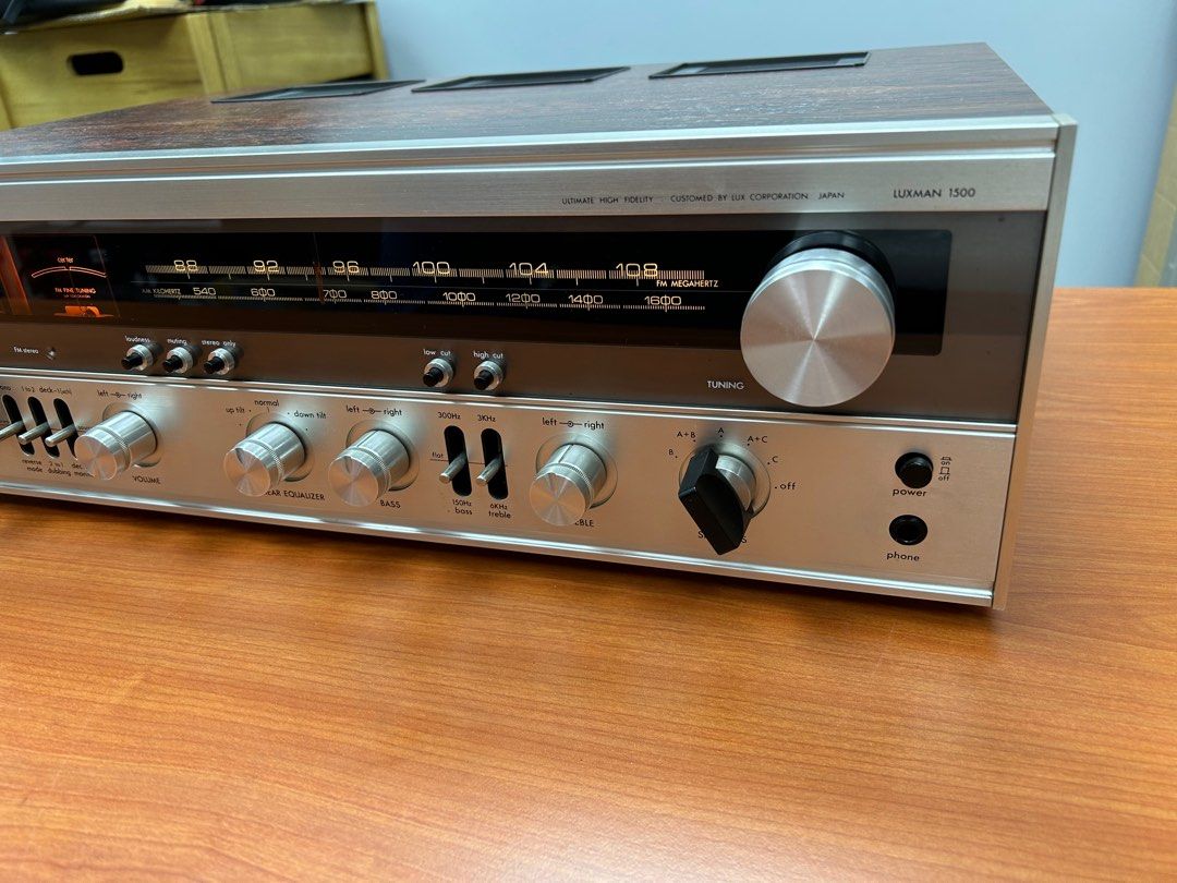 Luxman R-1500E FM/AM Stereo Receiver, Audio, Soundbars, Speakers & Amplifiers on Carousell