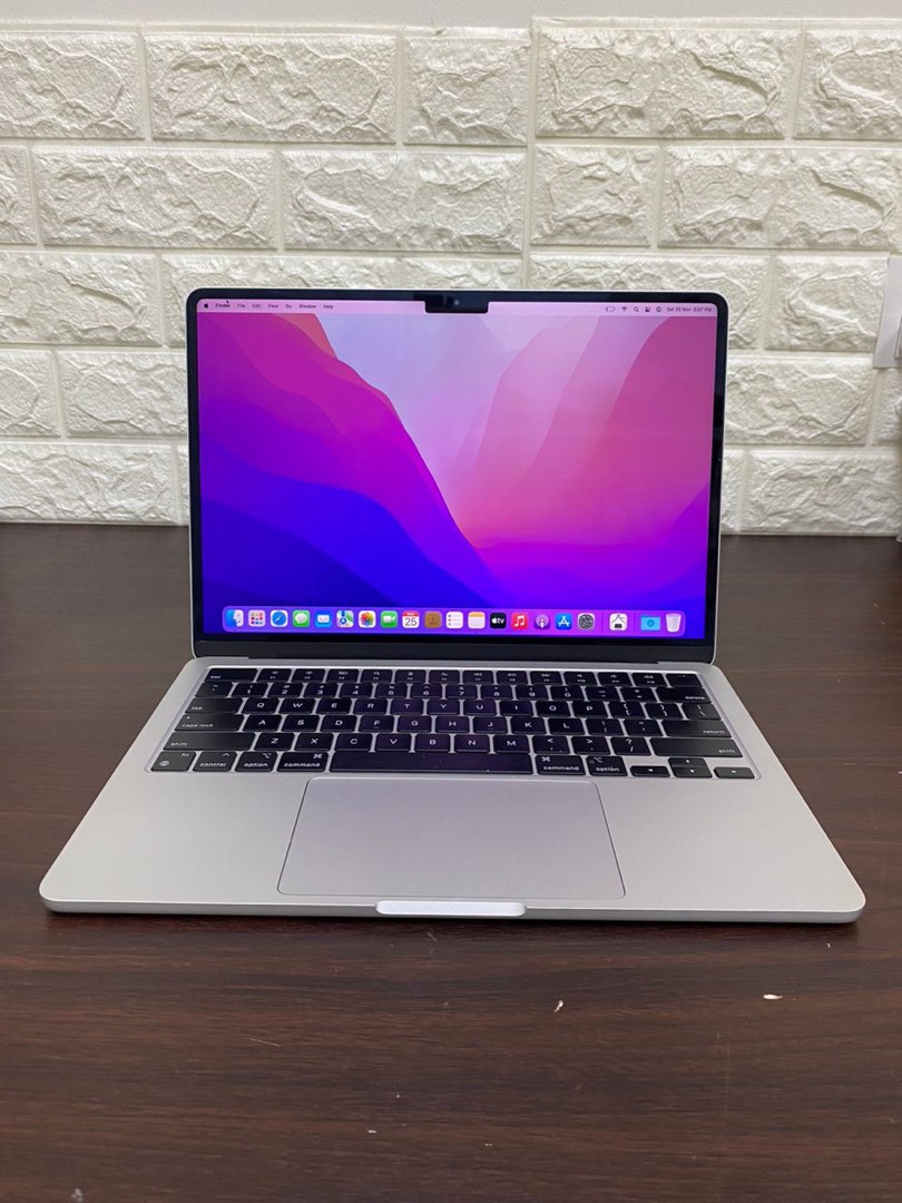 Macbook air m2 (2022) 8+256gb, Computers & Tech, Laptops & Notebooks on Carousell