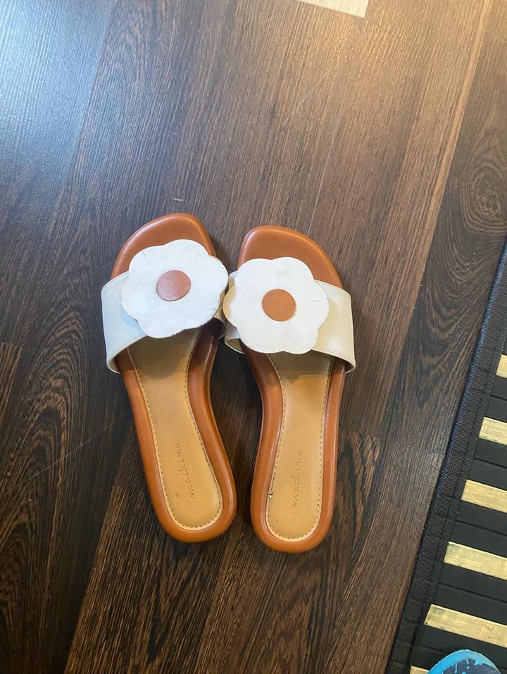 Machino hana flat beige, Women's Fashion, Footwear, Flats on Carousell