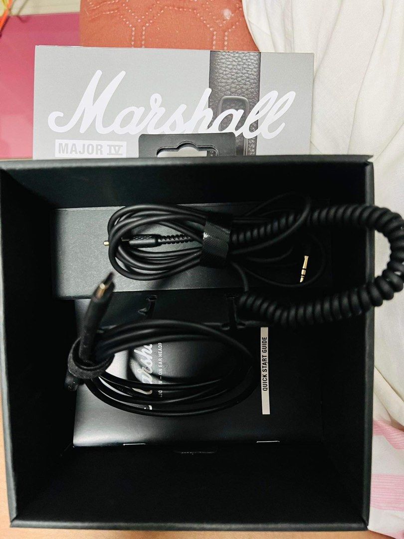 Marshall IV, Audio, Headphones & Headsets on Carousell