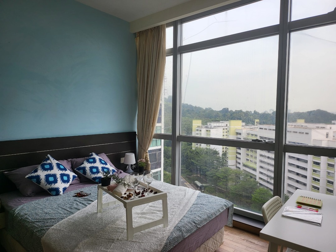 Master Bedroom available immediate. Move in with a luggage, Property ...