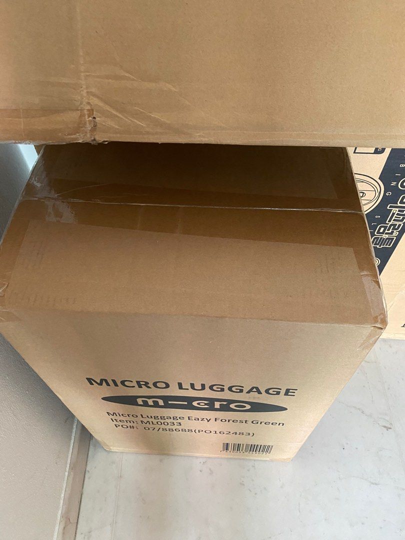 Micro Eazy Luggage, Everything Else on Carousell