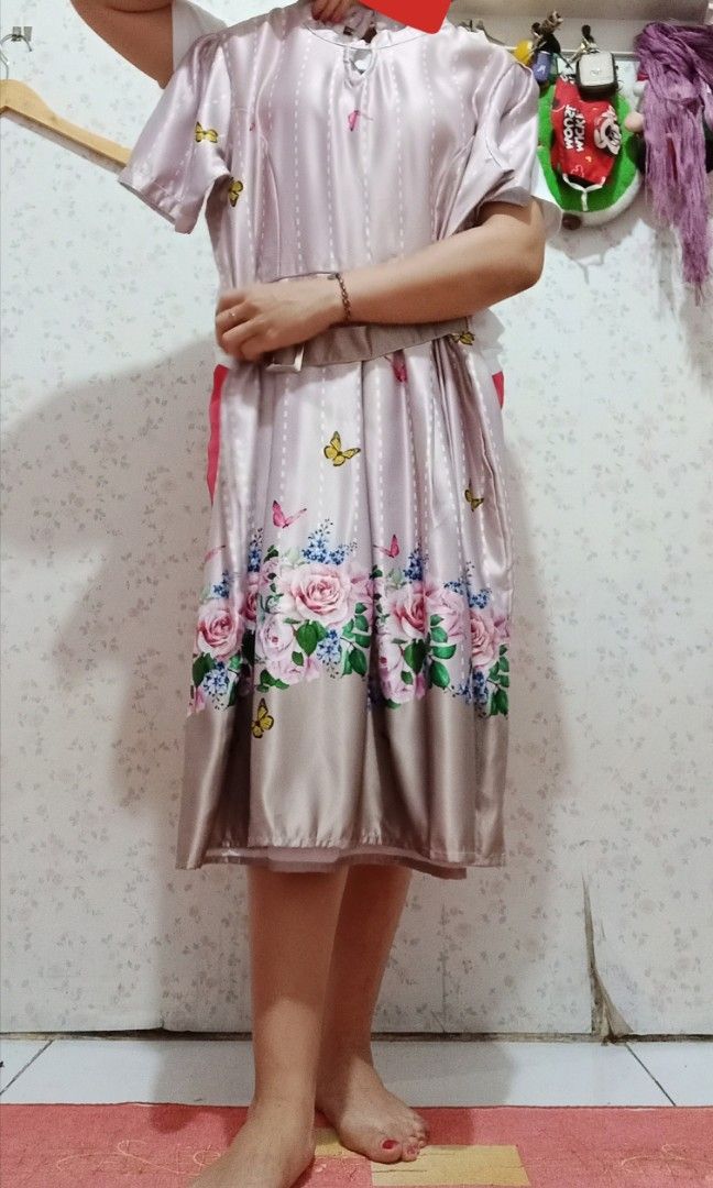 Midi Dress warna Taro muda Satin Tebal Mewah, Fesyen Wanita, Pakaian ...