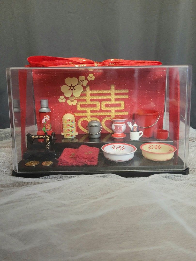 Miniature GDL/Descendant Pail Set, Furniture & Home Living, Home Decor ...