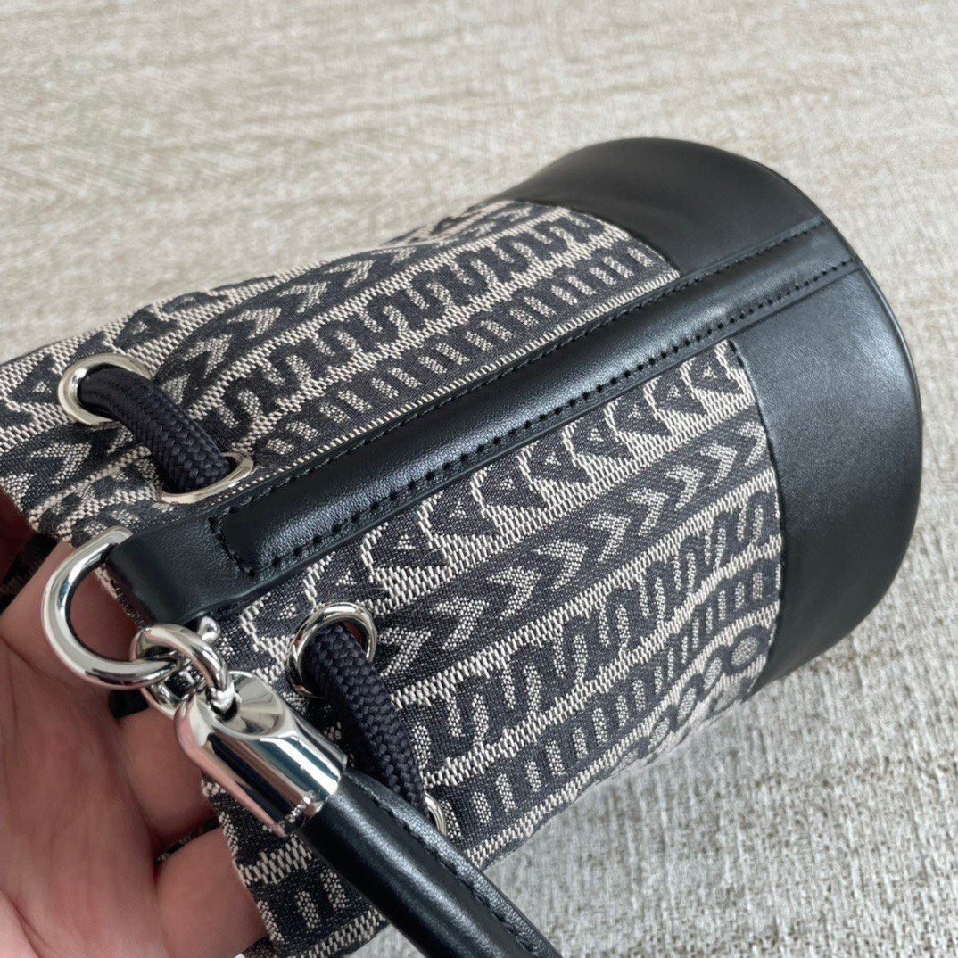 Mj bag, Women's Fashion, Bags & Wallets, Tote Bags on Carousell