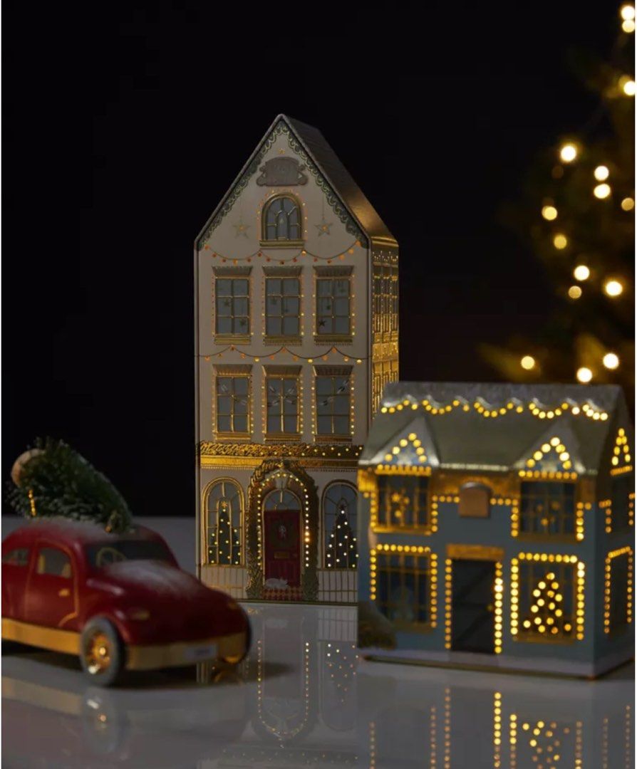 M&S Shortbread Light Up Lantern Tin, Food & Drinks, Packaged & Instant ...