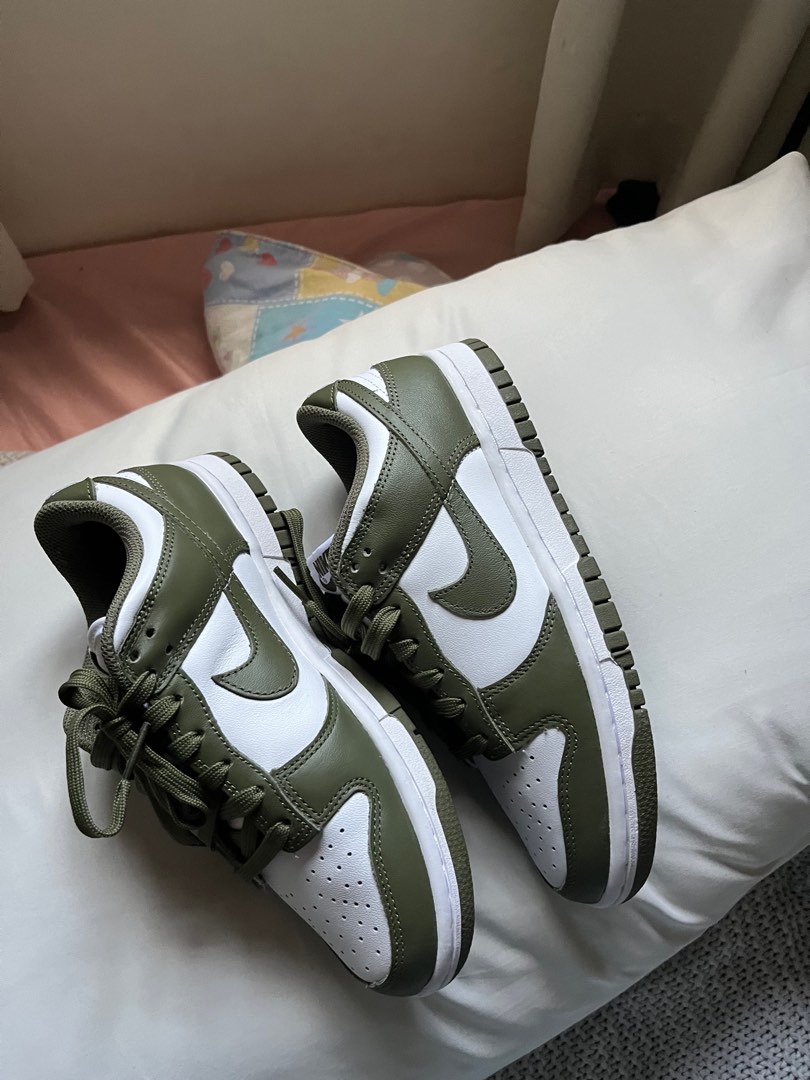 Nike Olive Dunk Low, Men's Fashion, Footwear, Sneakers on Carousell