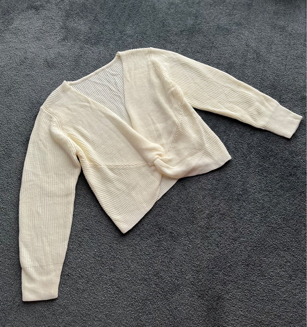 Outer knit krem silang rajut, Fesyen Wanita, Pakaian Wanita, Baju ...