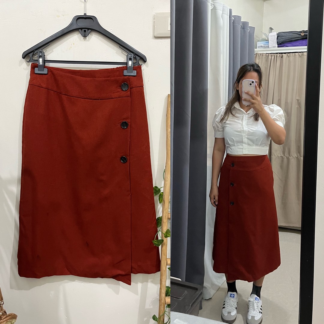 Overlap midi skirt, Women's Fashion, Bottoms, Skirts on Carousell