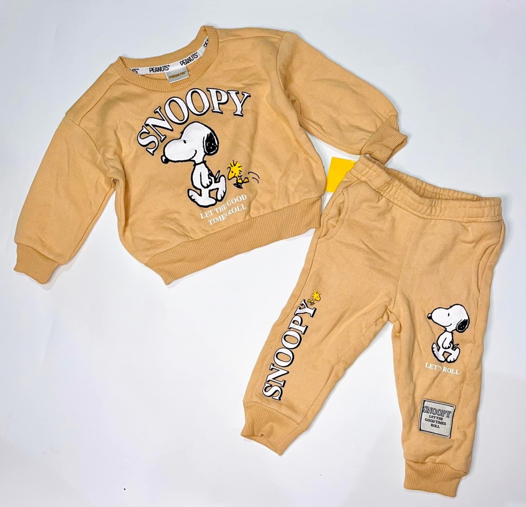 Peanuts Track Suit 2T, Babies & Kids, Babies & Kids Fashion on Carousell