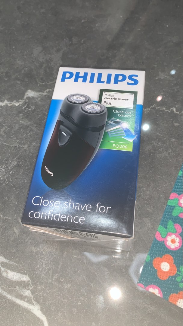 Philip saver, Beauty & Personal Care, Men's Grooming on Carousell