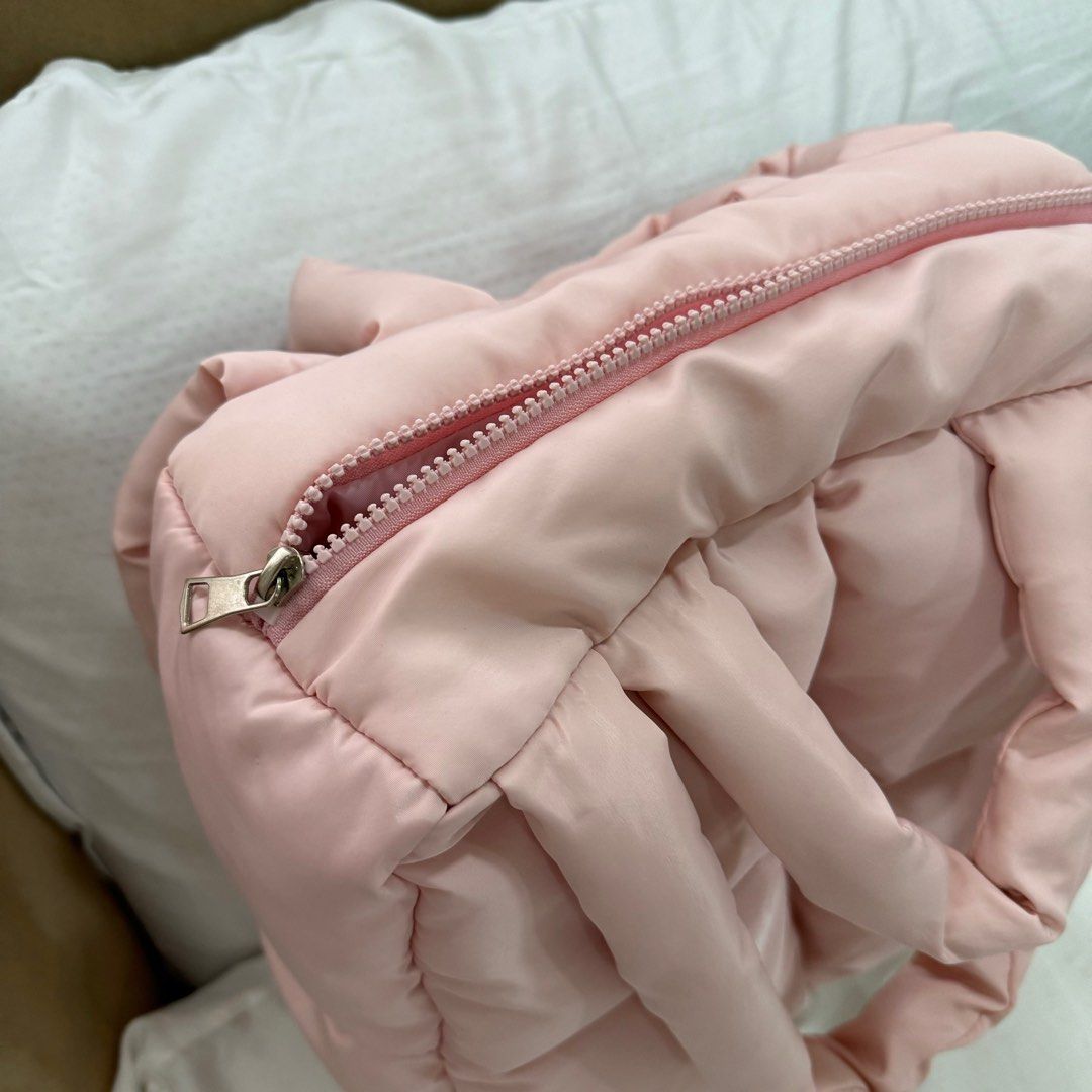 Pink Puffer Tote Bag, Women's Fashion, Bags & Wallets, Tote Bags on ...
