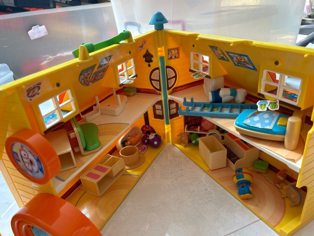 Pororo play house, Hobbies & Toys, Toys & Games on Carousell