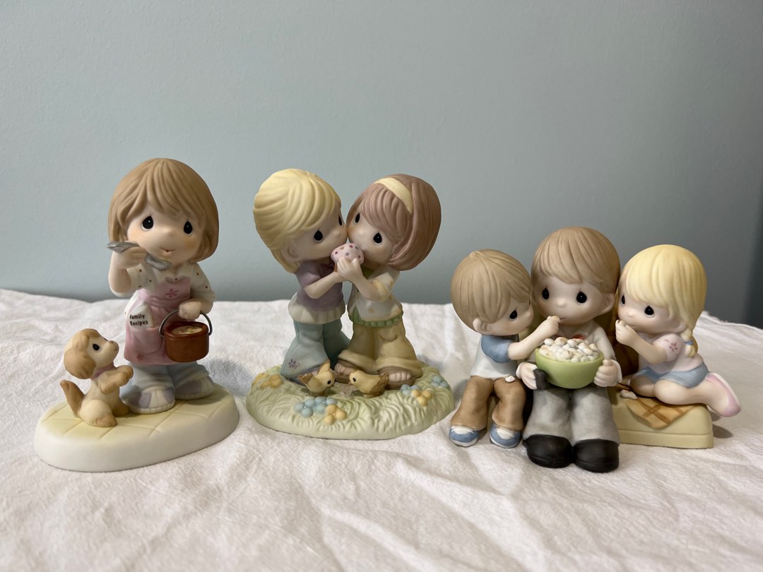 Precious Moments - 2010 MOF, Hobbies & Toys, Memorabilia & Collectibles ...