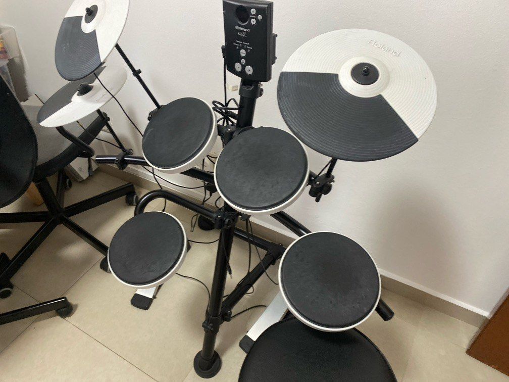 Roland TD1K Electric Drums, Hobbies & Toys, Music & Media, Musical Instruments on Carousell