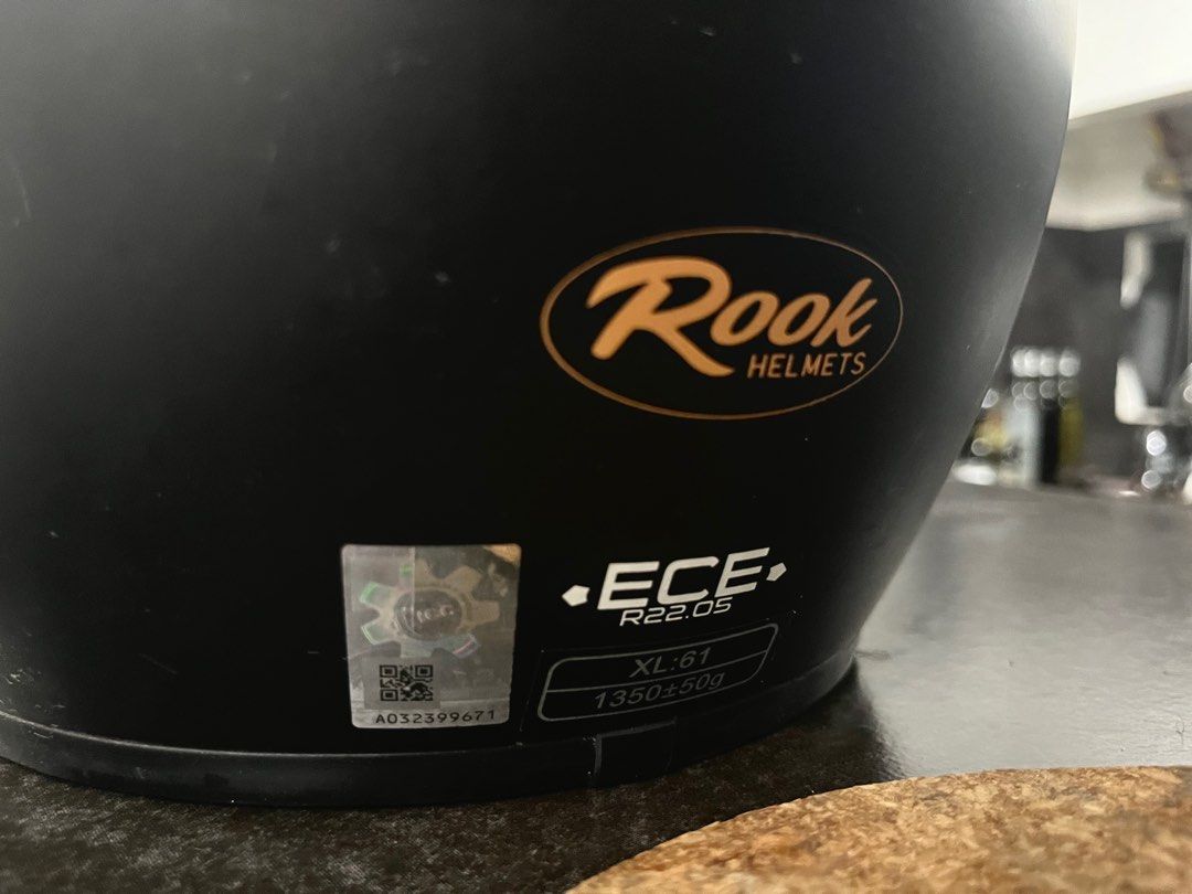 RUSH! Rook matte black helmet, Motorbikes, Motorbike Parts ...