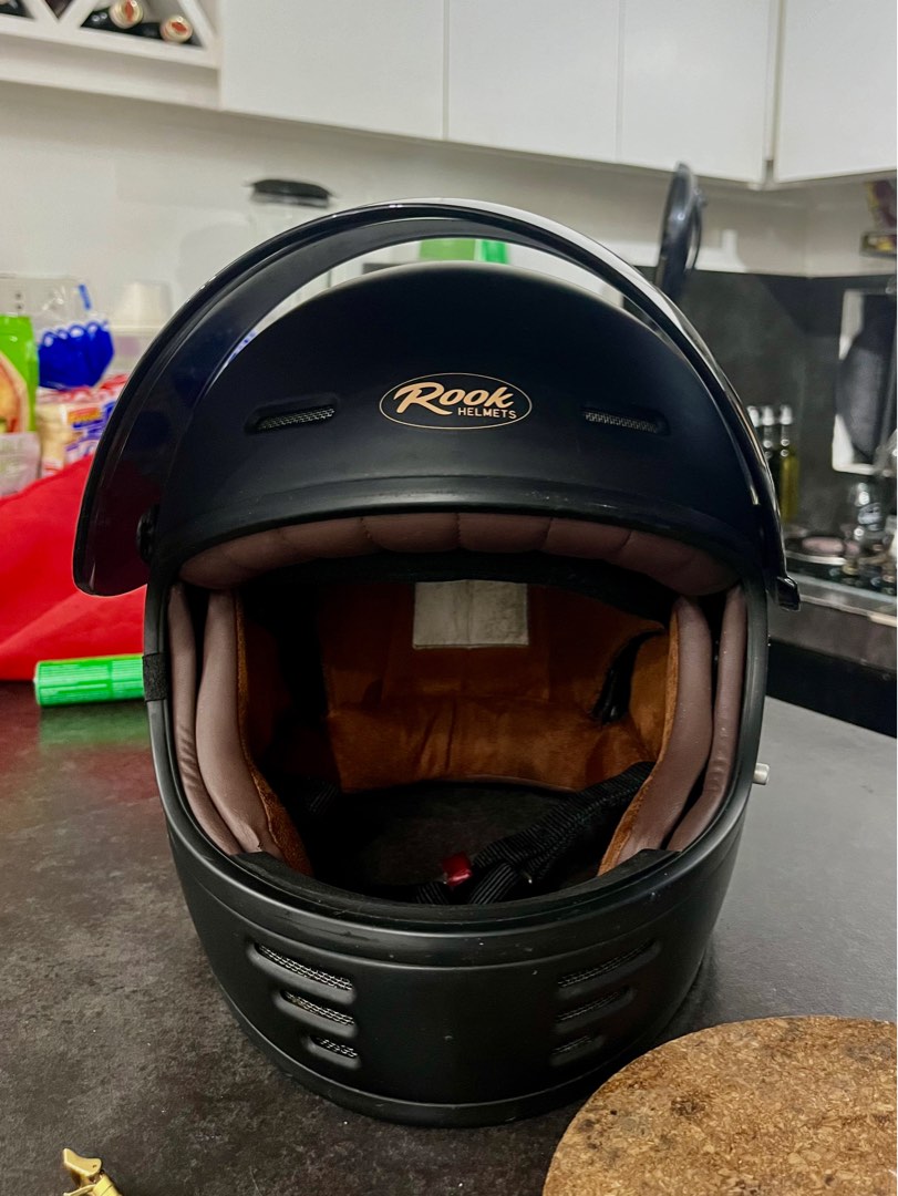 RUSH! Rook matte black helmet, Motorbikes, Motorbike Parts ...